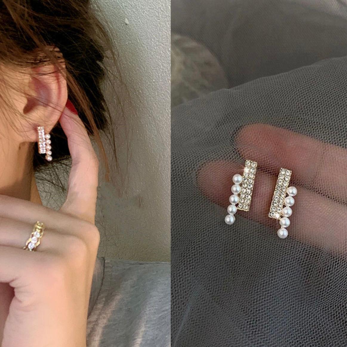 Keeper Earrings – Jewelsmars