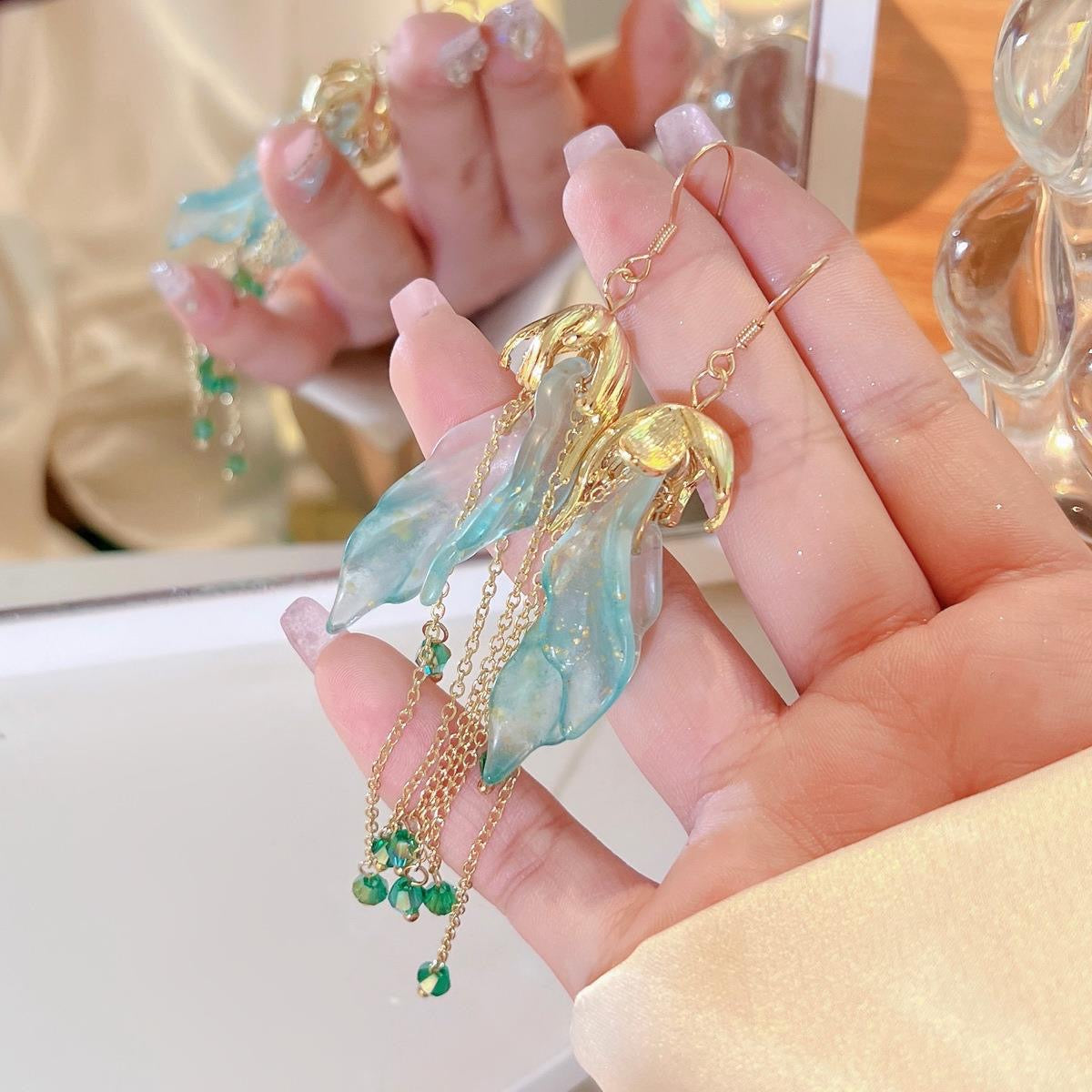 Elysian Drip Earrings – Jewelsmars