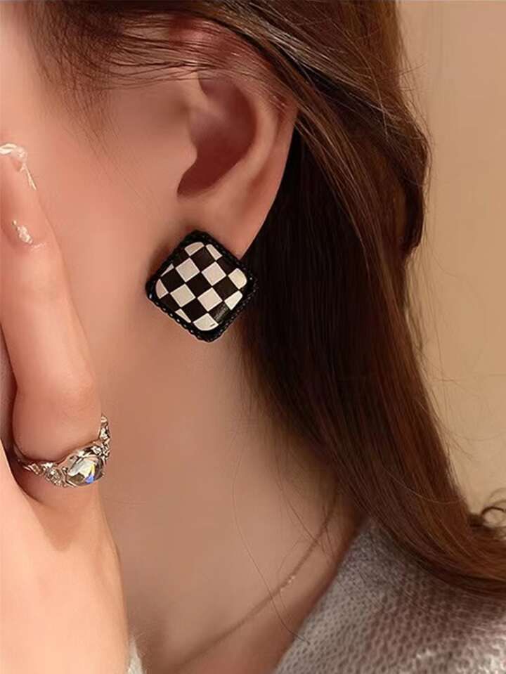 Checkered Earrings – Jewelsmars