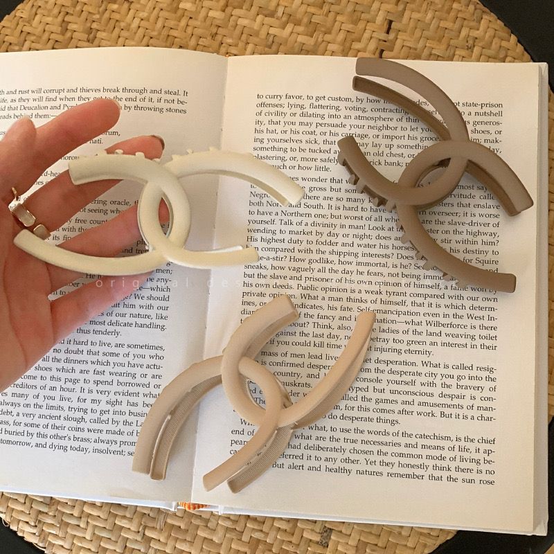 Criss Cross Claws- browns – Jewelsmars