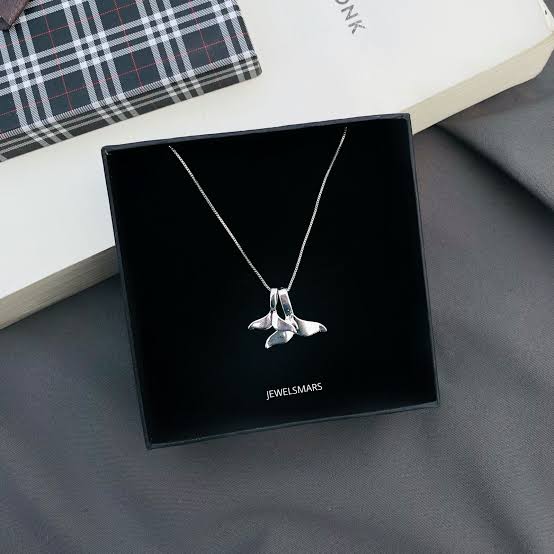 Snuggle-Bug Ghingham Scrunchie – Jewelsmars