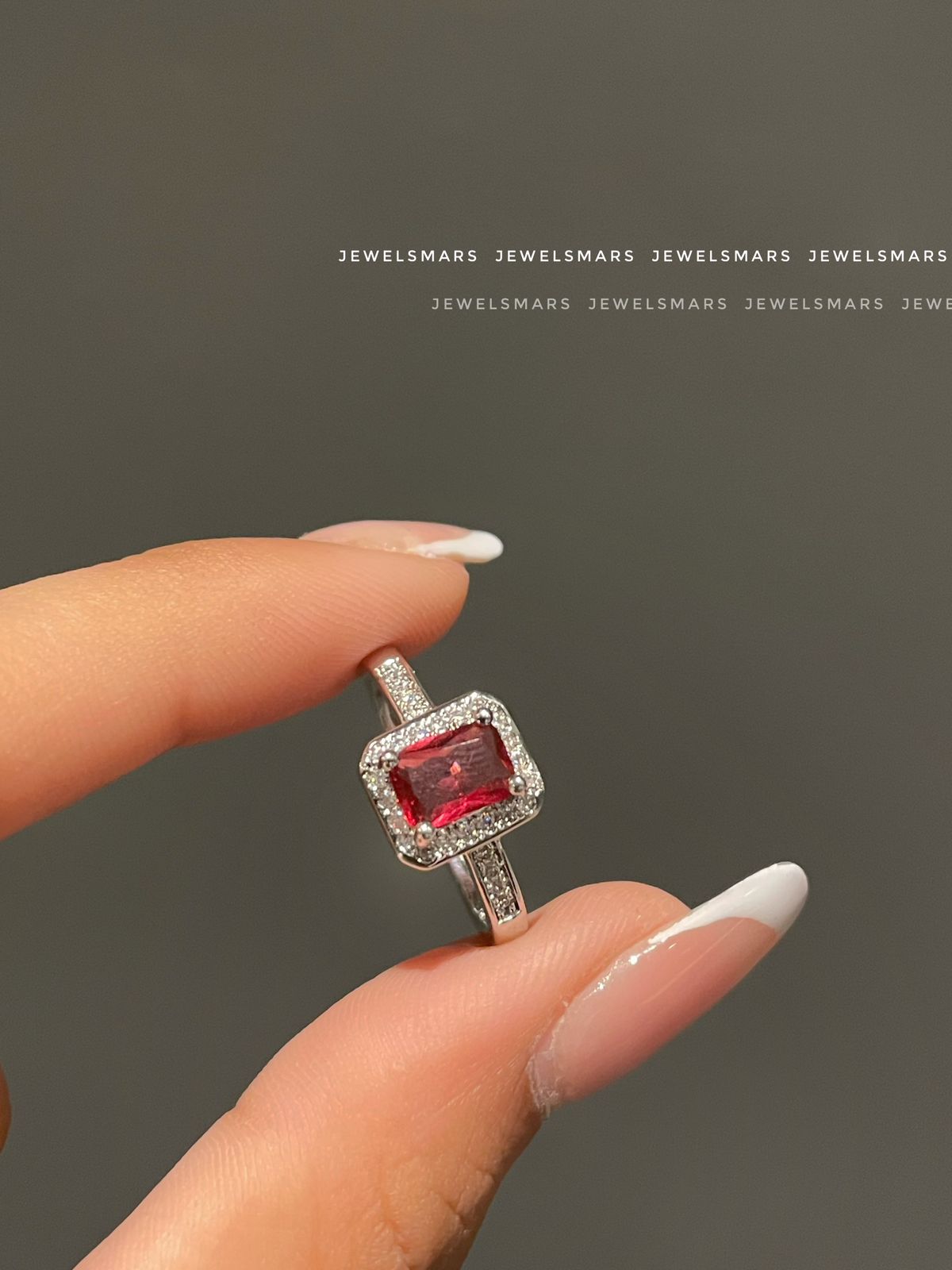 Rectangular Cut Ring - Ruby Red – Jewelsmars